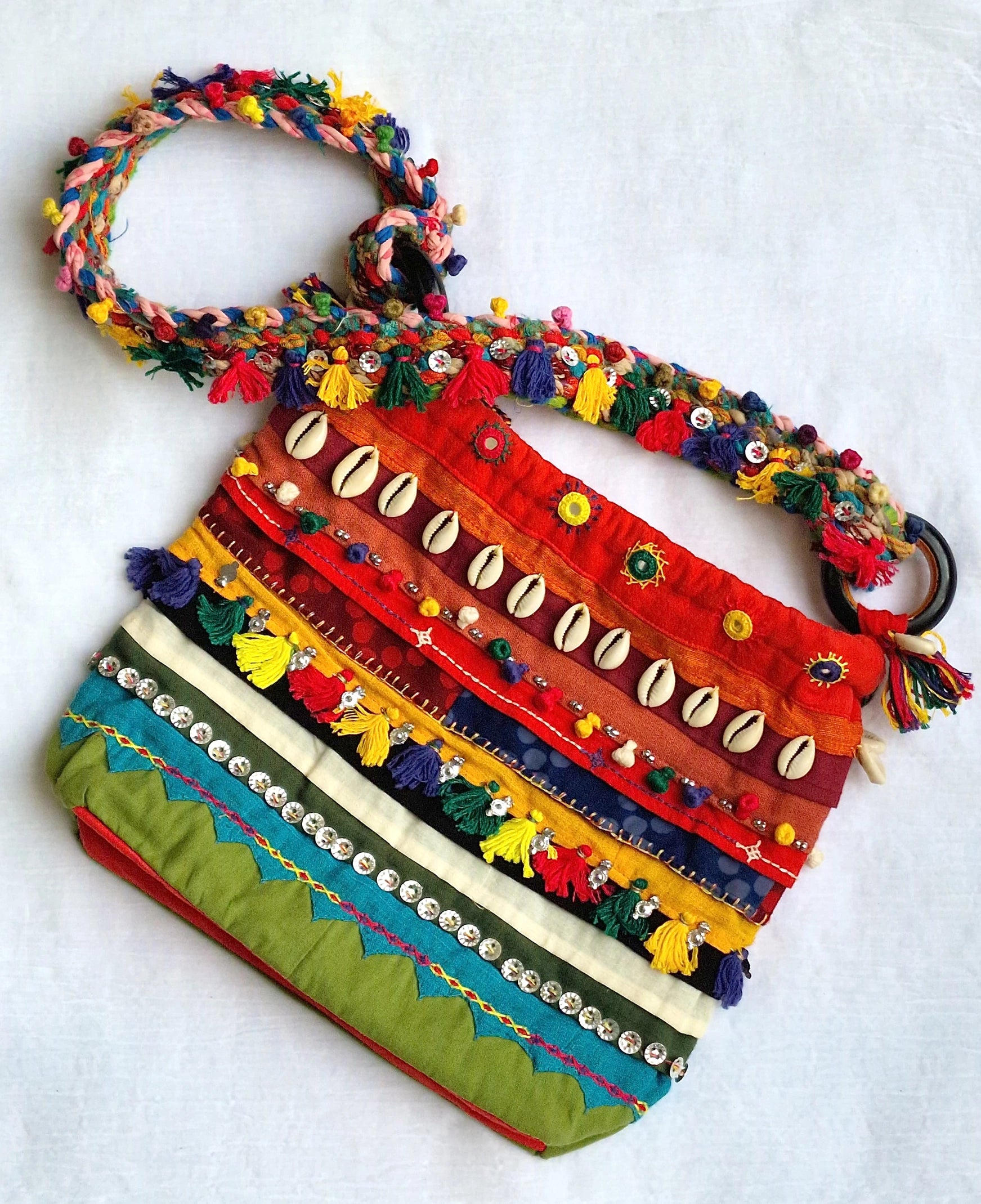 Traditional hand Bag – Dharitri